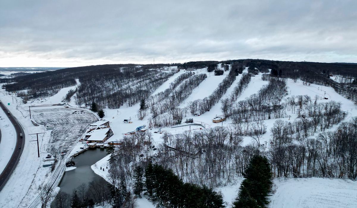 Cascade Mountain Ski Resort - Snow Ski World